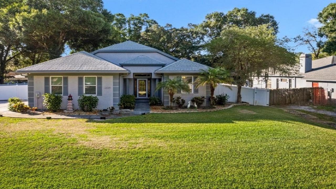 22304 STILLWOOD DRIVE, LAND O LAKES, FL Presented by Tina Garrison ...
