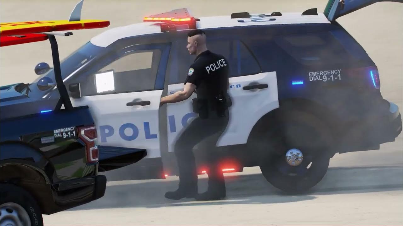 Santa Monica Police 2016 FPIU Explorer going code 3 to CPR in progress ...