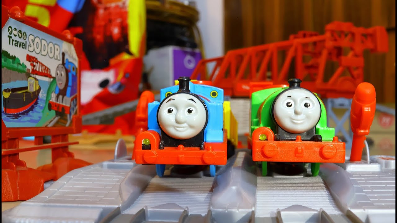 🌞😎Percy follows Thomas in this exciting train journey through tunnel ...