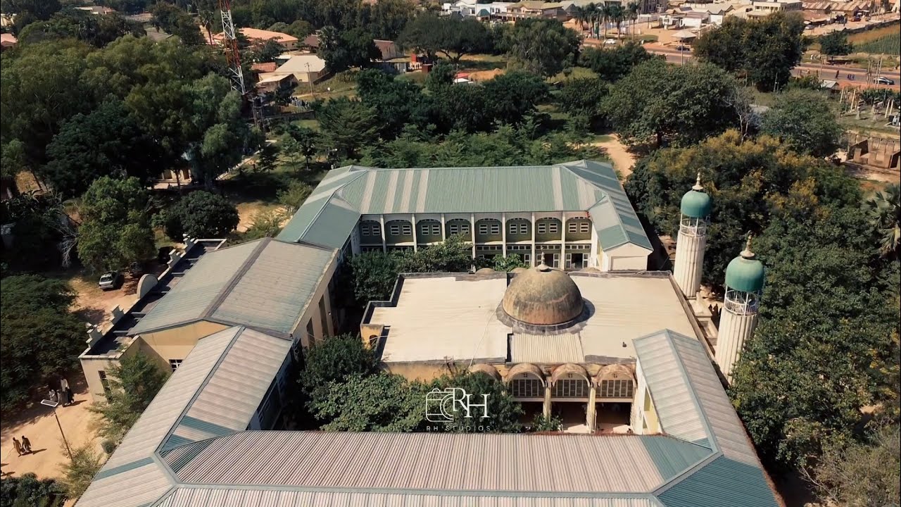 Ahmadu Bello University central mosque Zaria. - YouTube
