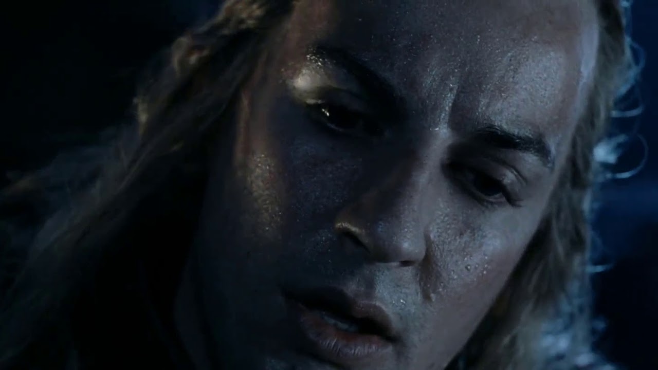 The Lord of the Rings: The Two Towers | Battle of Helms Deep Opening (9 ...