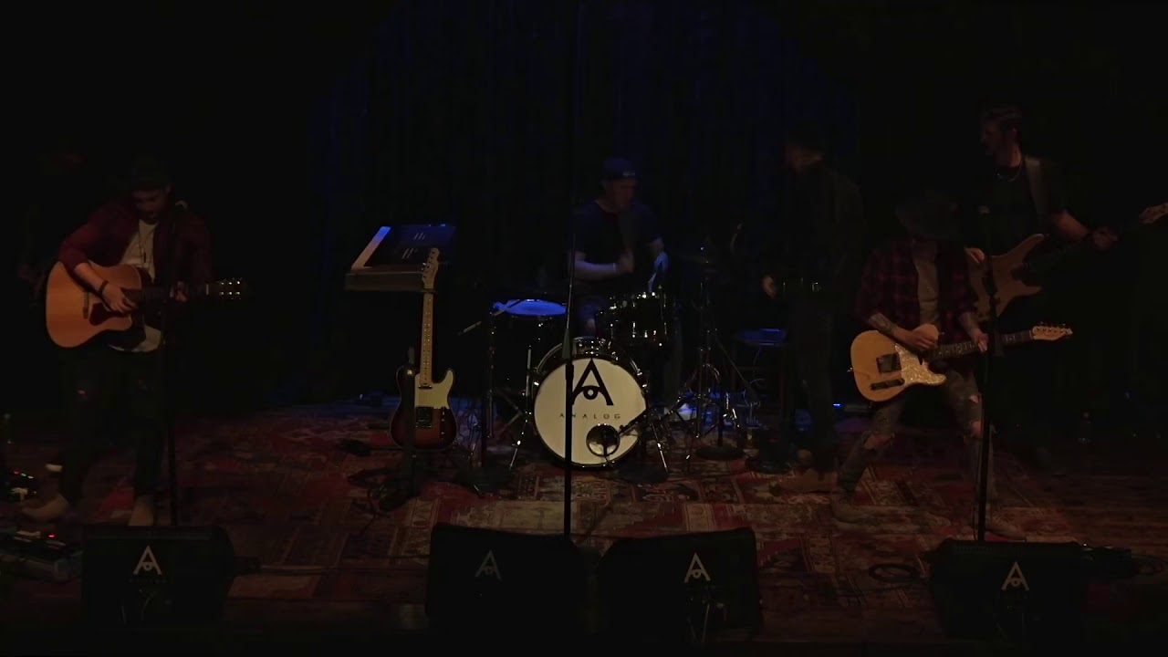 Leaving Austin “INTO IT” (live) - YouTube