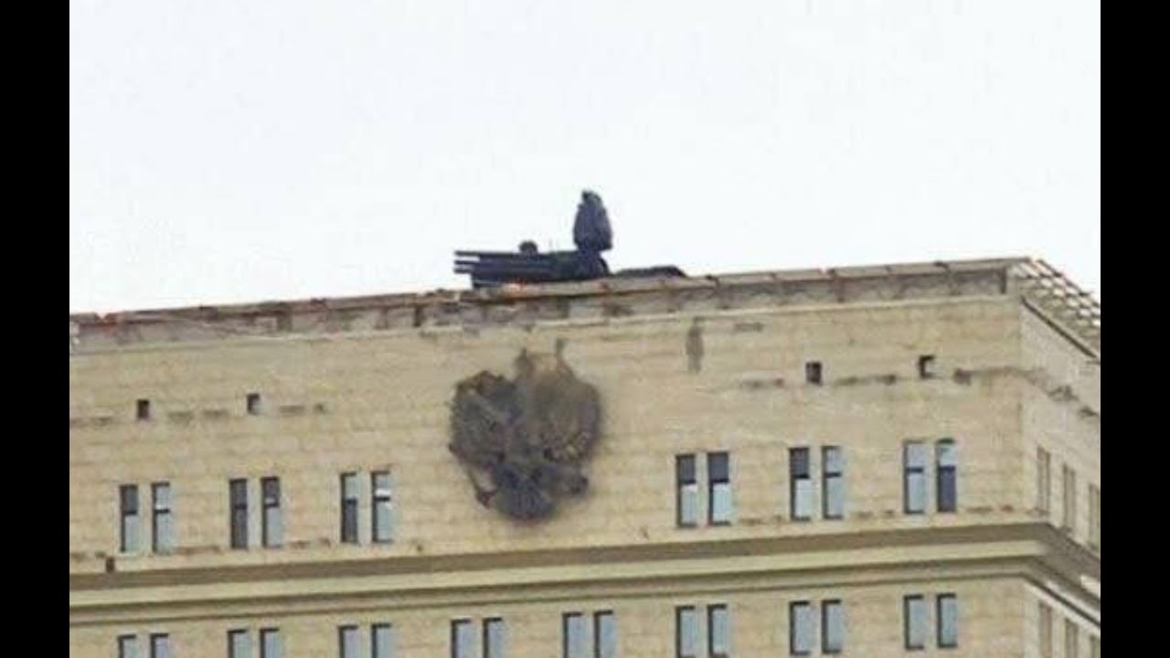 AA Systems Lifted Onto Buildings in Moscow, Russia - YouTube
