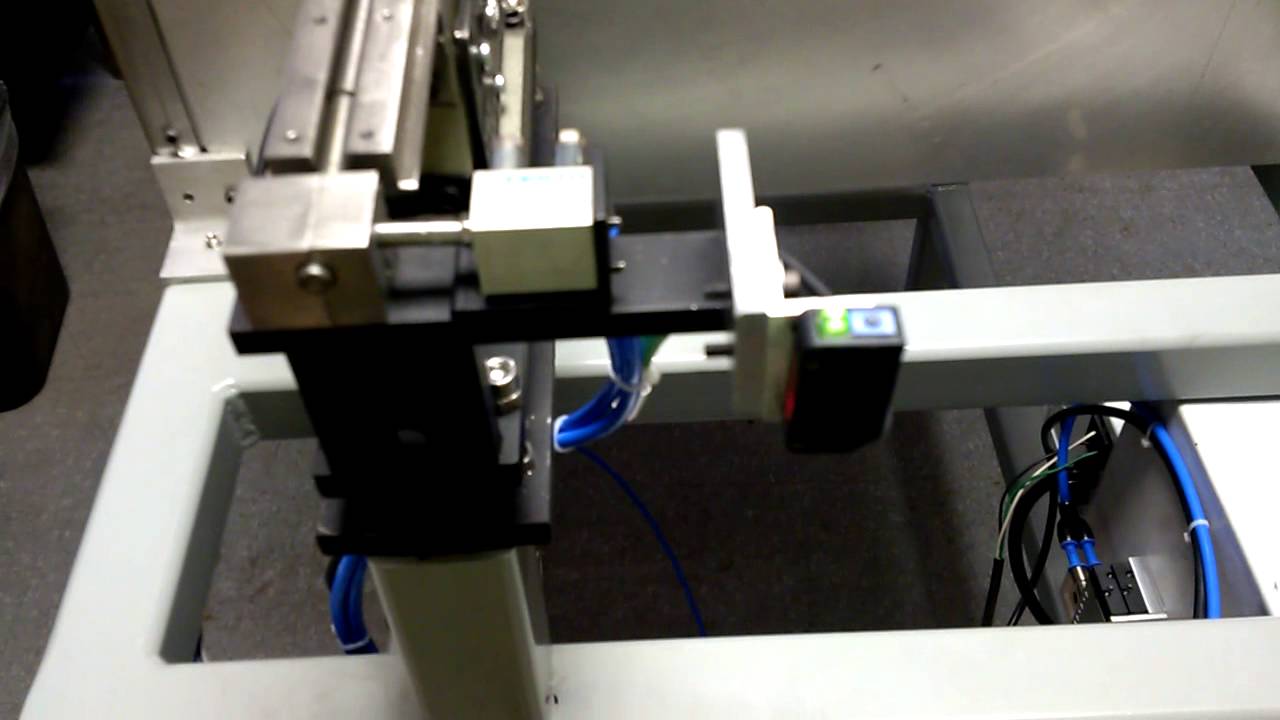 pin feeder - YouTube