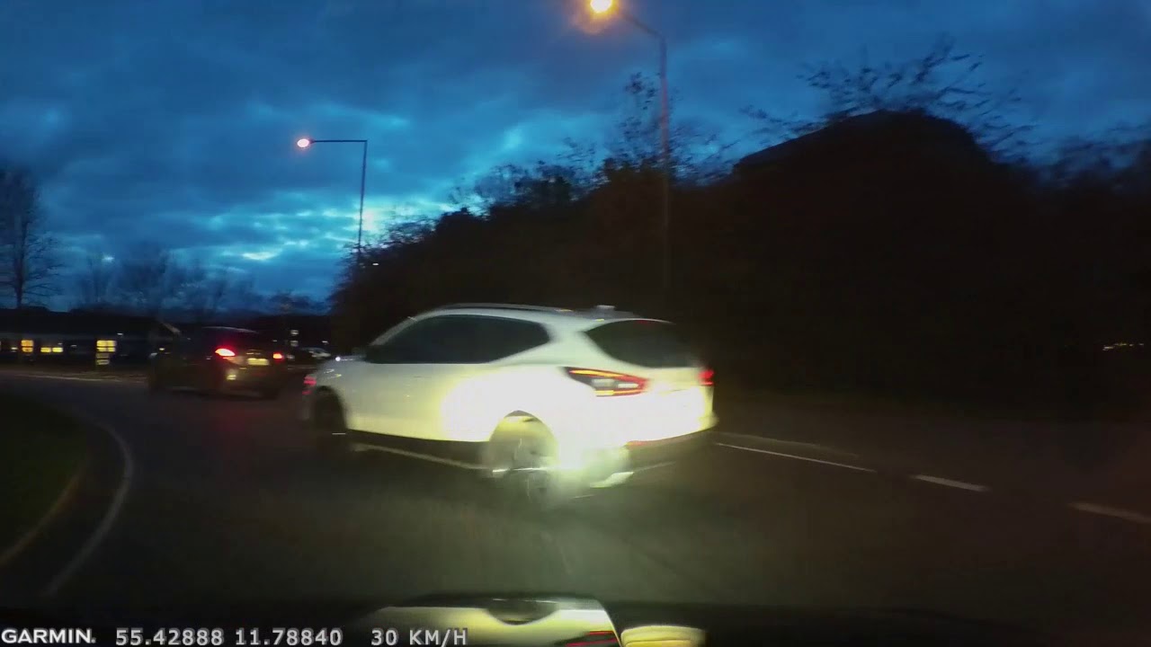 Crazy driving in roundabouts of 2020 (Part 1) - YouTube