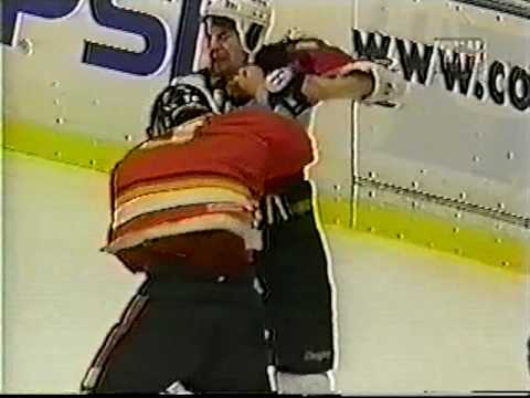 Chris Simon vs Sandy McCarthy - YouTube