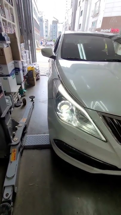 HYUNDAI 그랜져hg hid lamp replacement (남양주 별내 반반한차) - YouTube