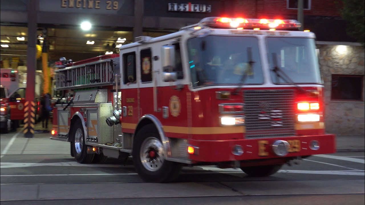 Philadelphia Fire Department Engine 29 Responding - YouTube