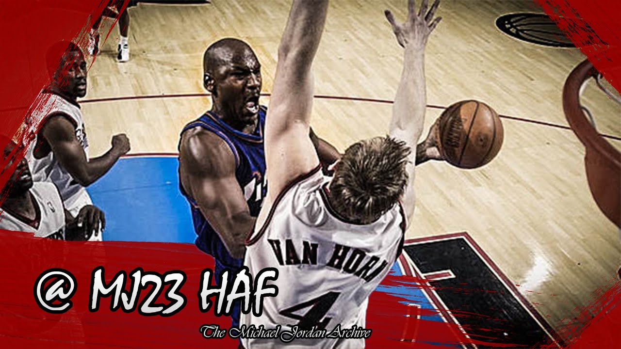 Michael Jordan Highlights vs 76ers (2002.11.17) - 19pts - YouTube
