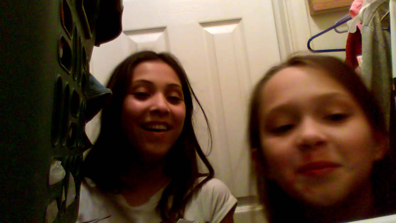 Lip stick challenge . 😂 💄 - YouTube