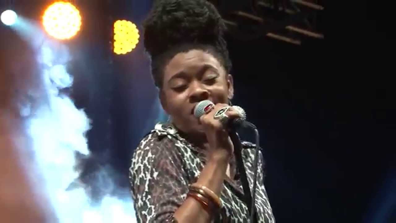 Nikki Hill Band - Right On The Brink (LIVE) HD - YouTube