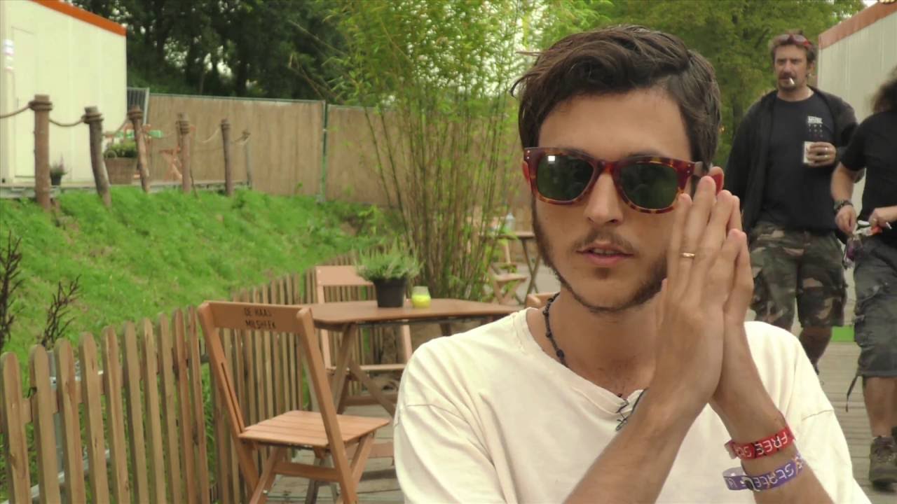 Oscar and the Wolf interview - Max Colombie - YouTube