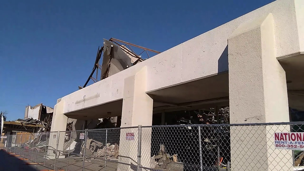 Tornado damage in Dallas on 10/20/2019 - YouTube
