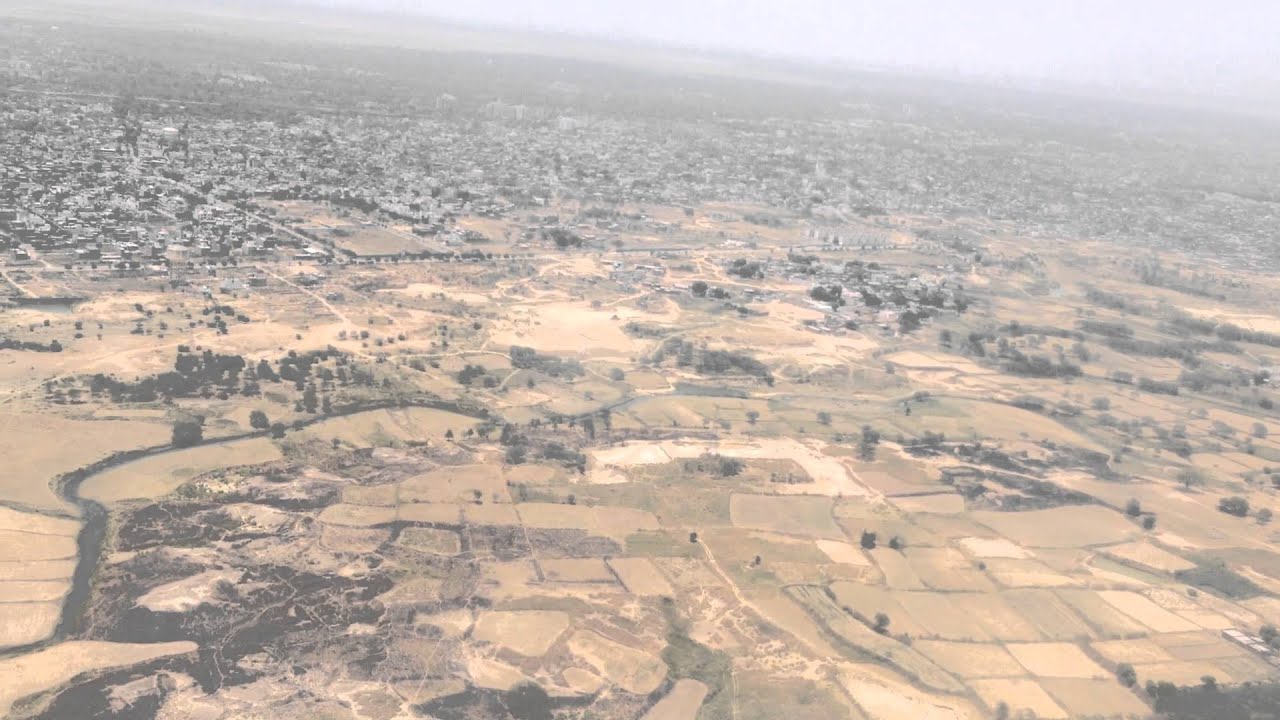 Landing Bamrauli Airport - Allahabad, India - YouTube