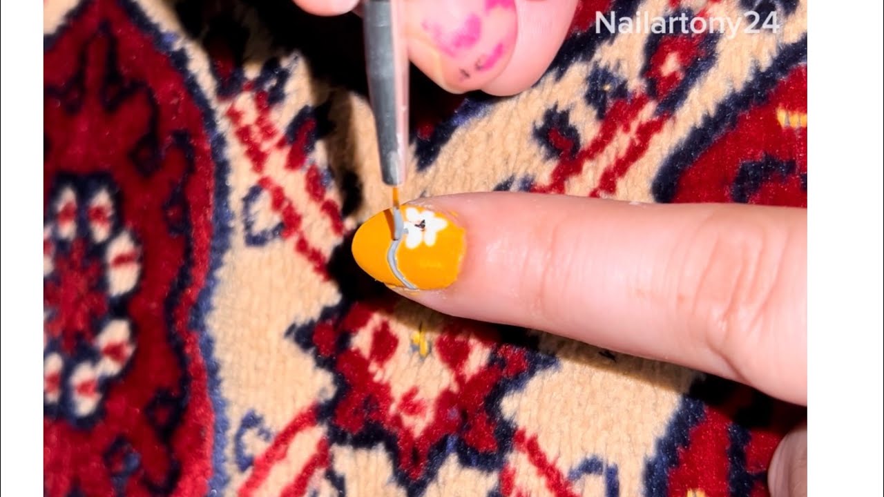 Small flower Nail Design || Stylish Nail Design || Nails - YouTube