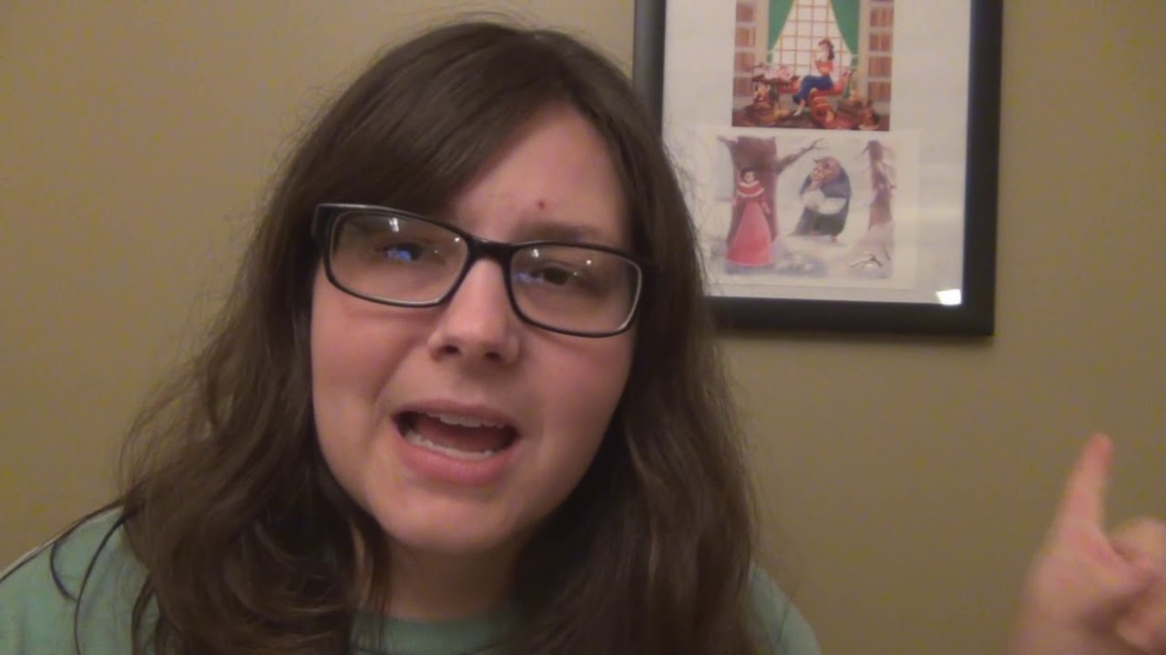 [12/6] Holly Tried Out The Walking Dead - YouTube