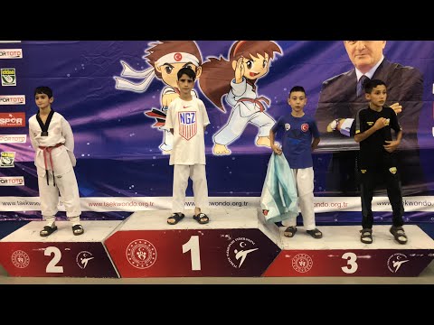 FİNAL MUSABAKASI Ahmet Eren Aksoy 2022 Minikler Türkiye Taekwondo şampiyonası 27 kg finali