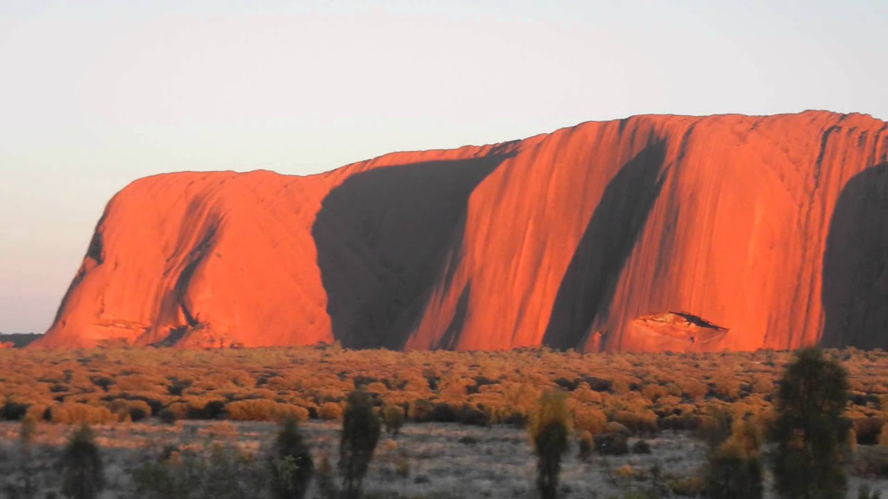 Uluru - close up in the morning with Kata Tjata - YouTube
