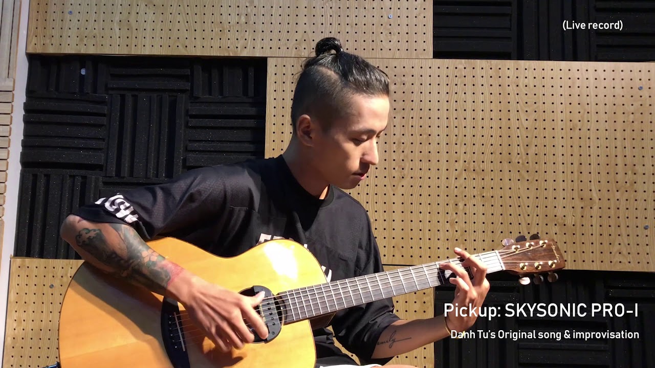 Danh Tu live plays with SKYSONIC PRO 1 Guitar Pickup - YouTube