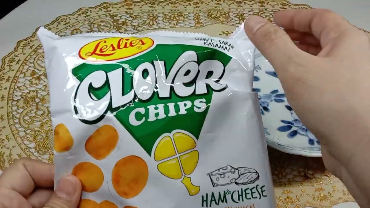 LESLIE'S CLOVER CHIPS HAM & CHEESE CORN SNACKS - YouTube