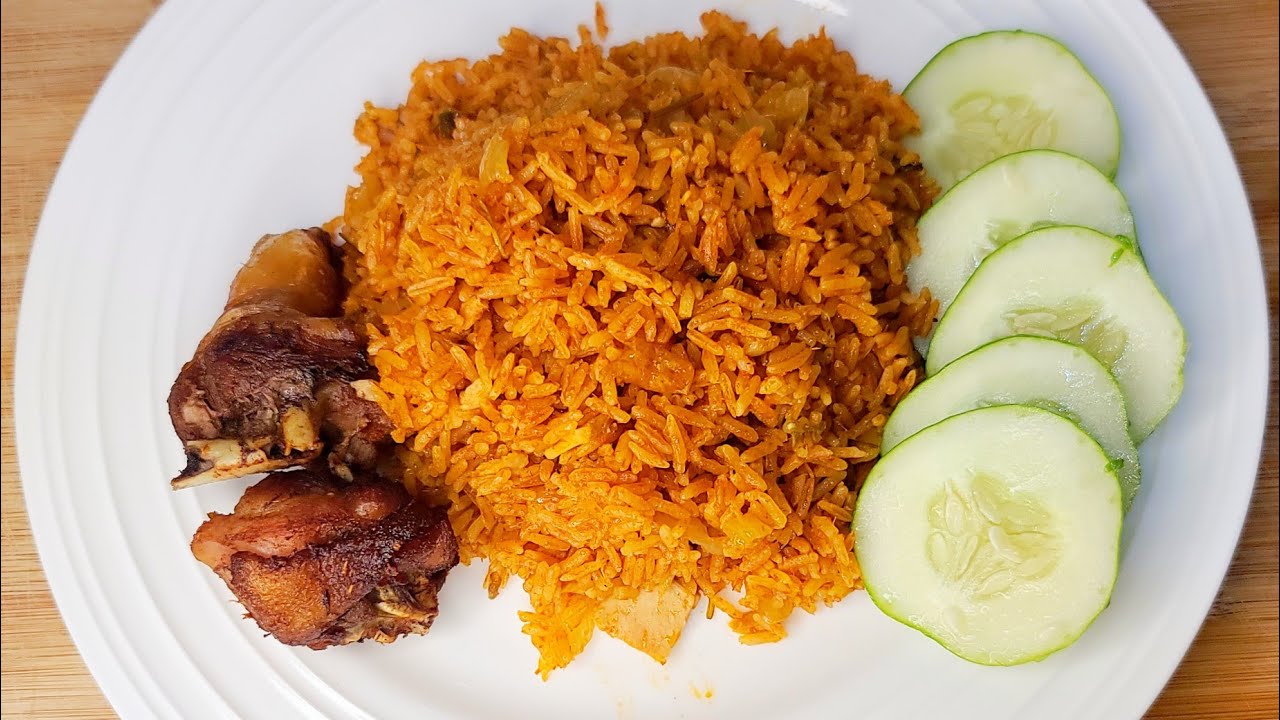 How to make this tasty jollof. very Quick and simple - YouTube