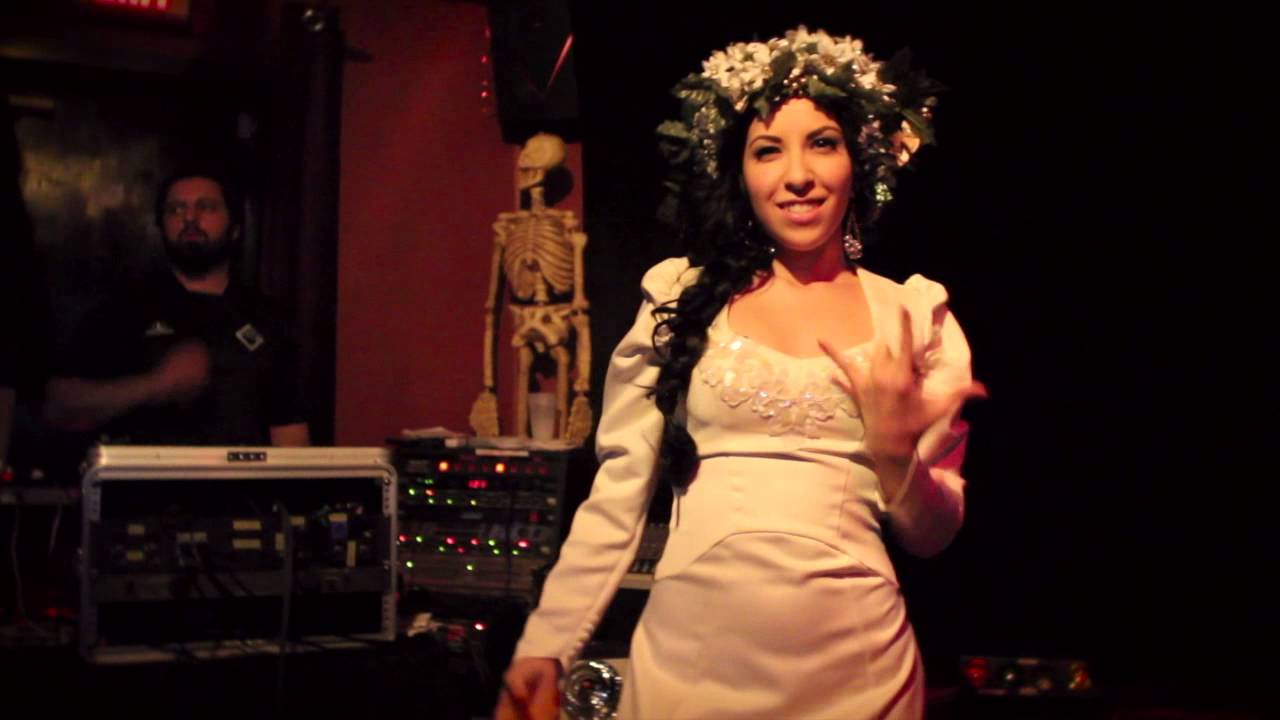 Lily Faye - True Blood Maryann Tribute - YouTube