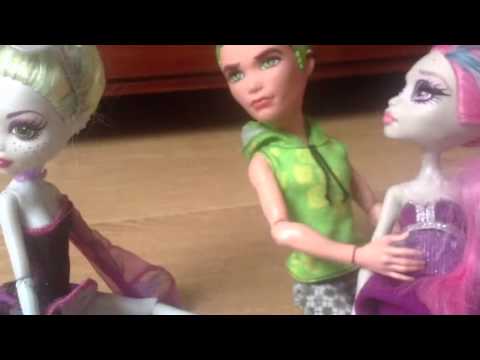 Monster high love story - YouTube