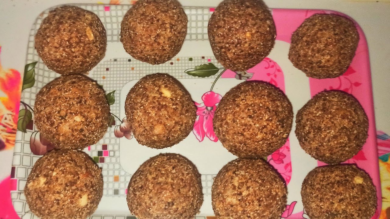 आगरी कोळी पद्धतीने बनवा अतिशय पौष्टिक मेथीचे लाडू 💕 Methiche Ladoo ...