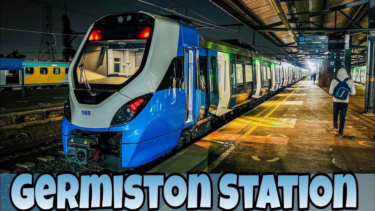 Busy Night At Germiston Station - YouTube