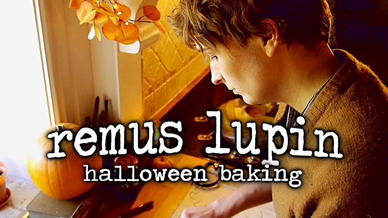 {baking with remus: pumpkin pasties & booberry ghosts} - YouTube