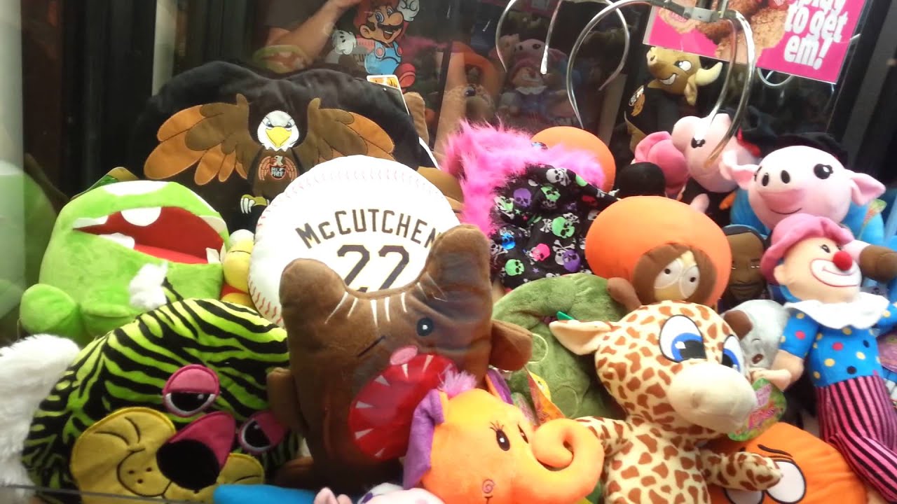 WWE AT DENNY'S - Claw Machine Winning Skill Crane Game Sugar Loaf ...