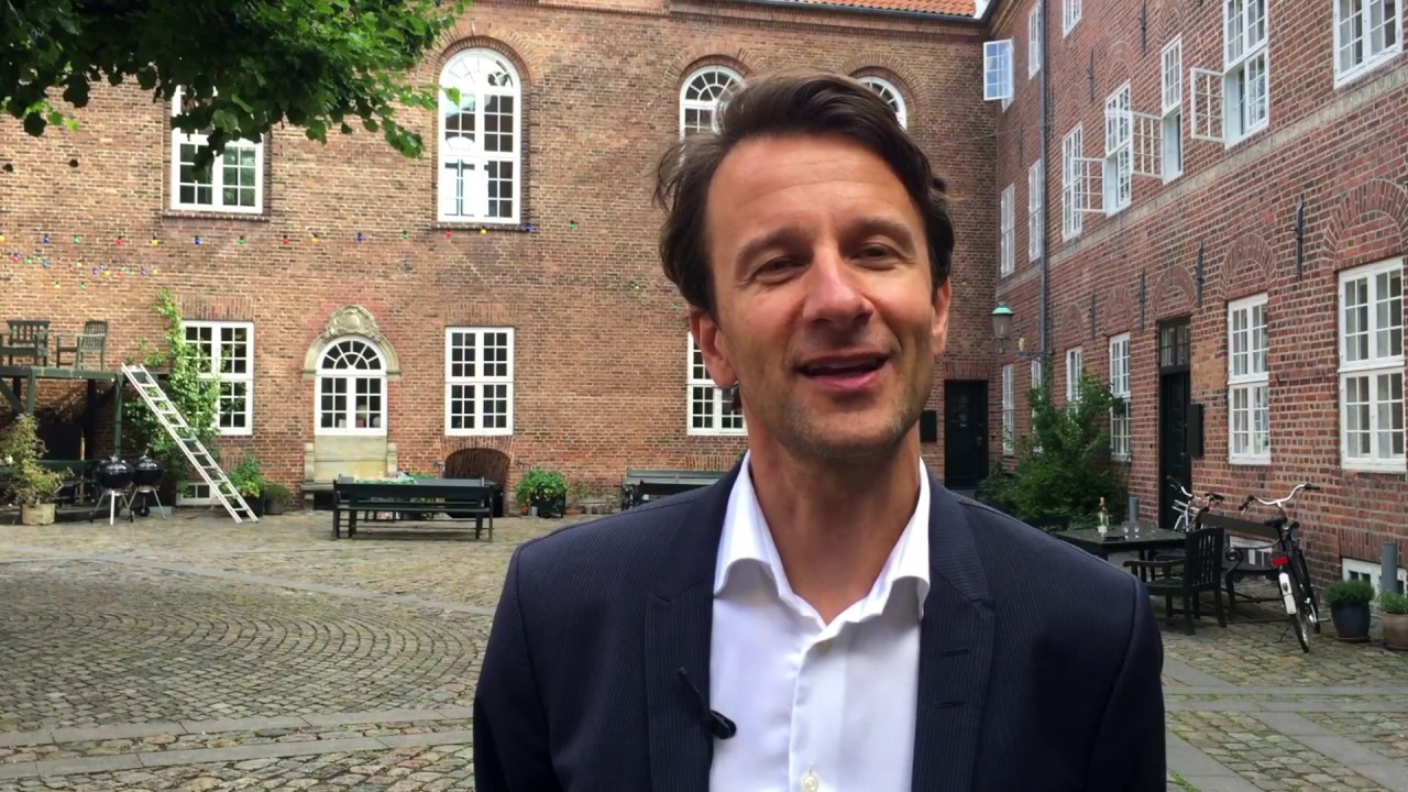 Jonas Parello-Plesner fortæller om Regensen - YouTube