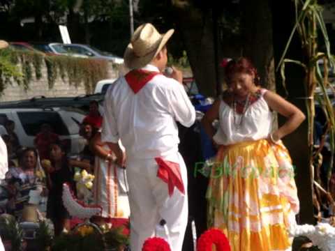 Versos de Pinotepa * Tito & Rebecca * - YouTube