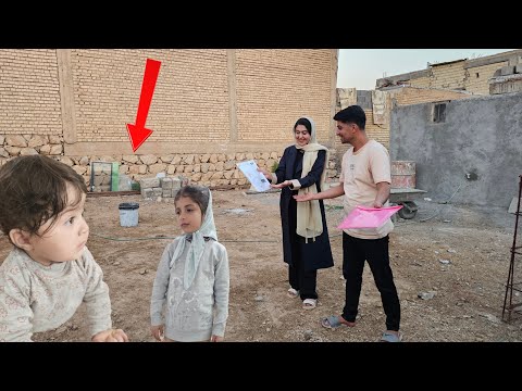 Sweet Waiting: The Happiness of a Nomadic Couple