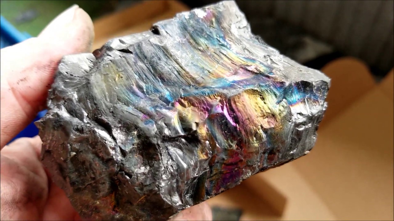 Peacock Coal/Rainbow Anthracite | Pennsylvania Specimens - YouTube