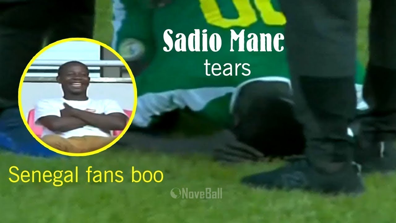 Sadio Mane Cries while Senegal fans Boo and laugh - YouTube
