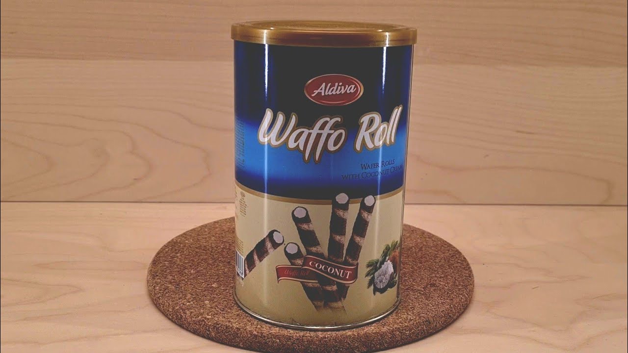 Aldiva Waffo Roll Coconut - Random Reviews - YouTube