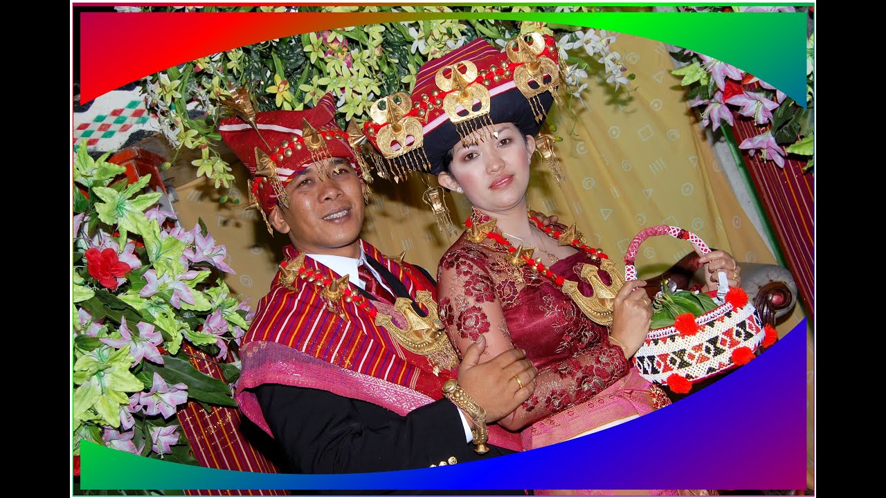 Prosesi pernikahan Adat Karo1 Romero & Maya. Karonese Traditional ...