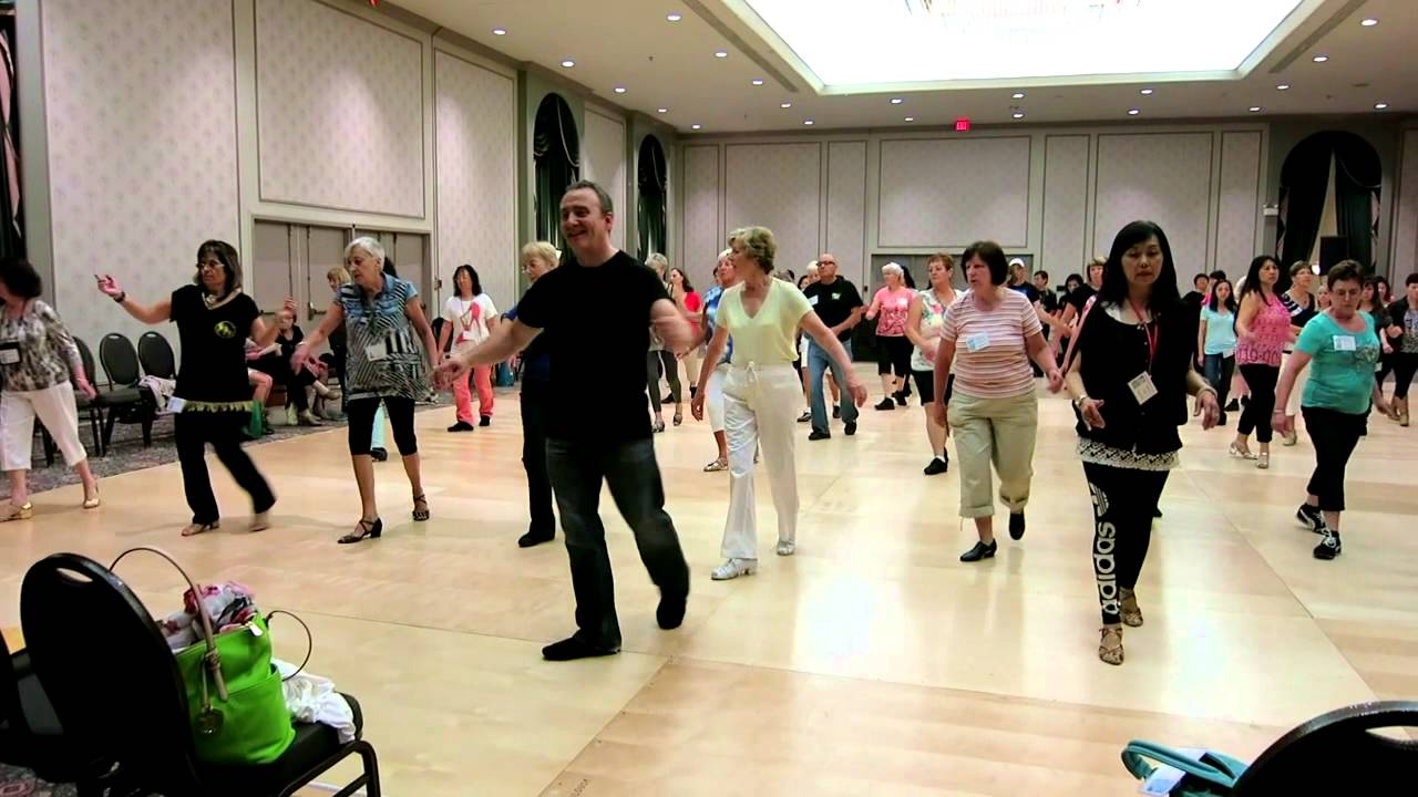 Flashlight ~ Neville Fitzgerald & Julie Harris ~ Line Dance - YouTube