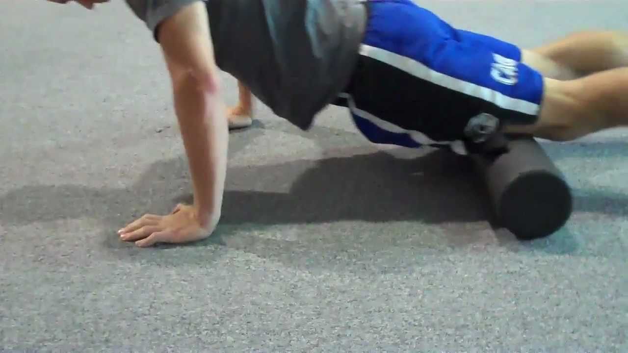 Soft tissue massage of the Quads - YouTube