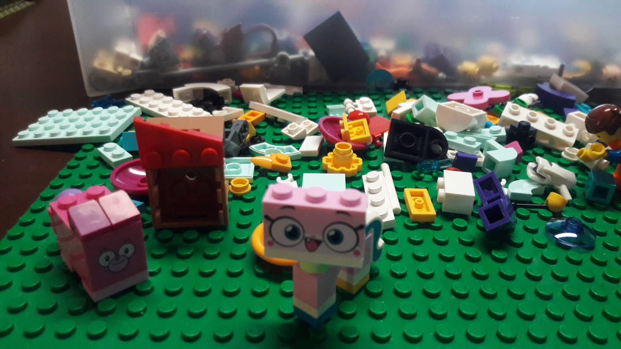 Emmet Builds a Unikitty! LEGO set - YouTube
