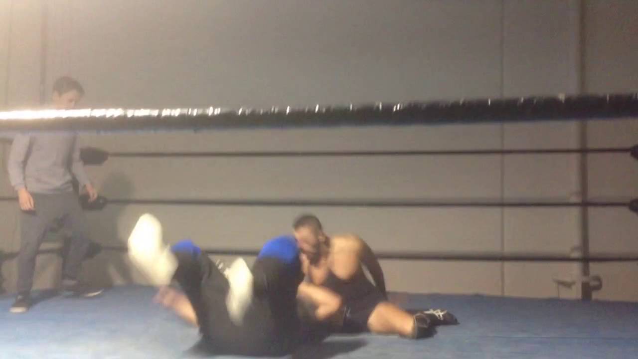 Albie A Finisher- Sunset Split (reverse legdrop DDT) - YouTube