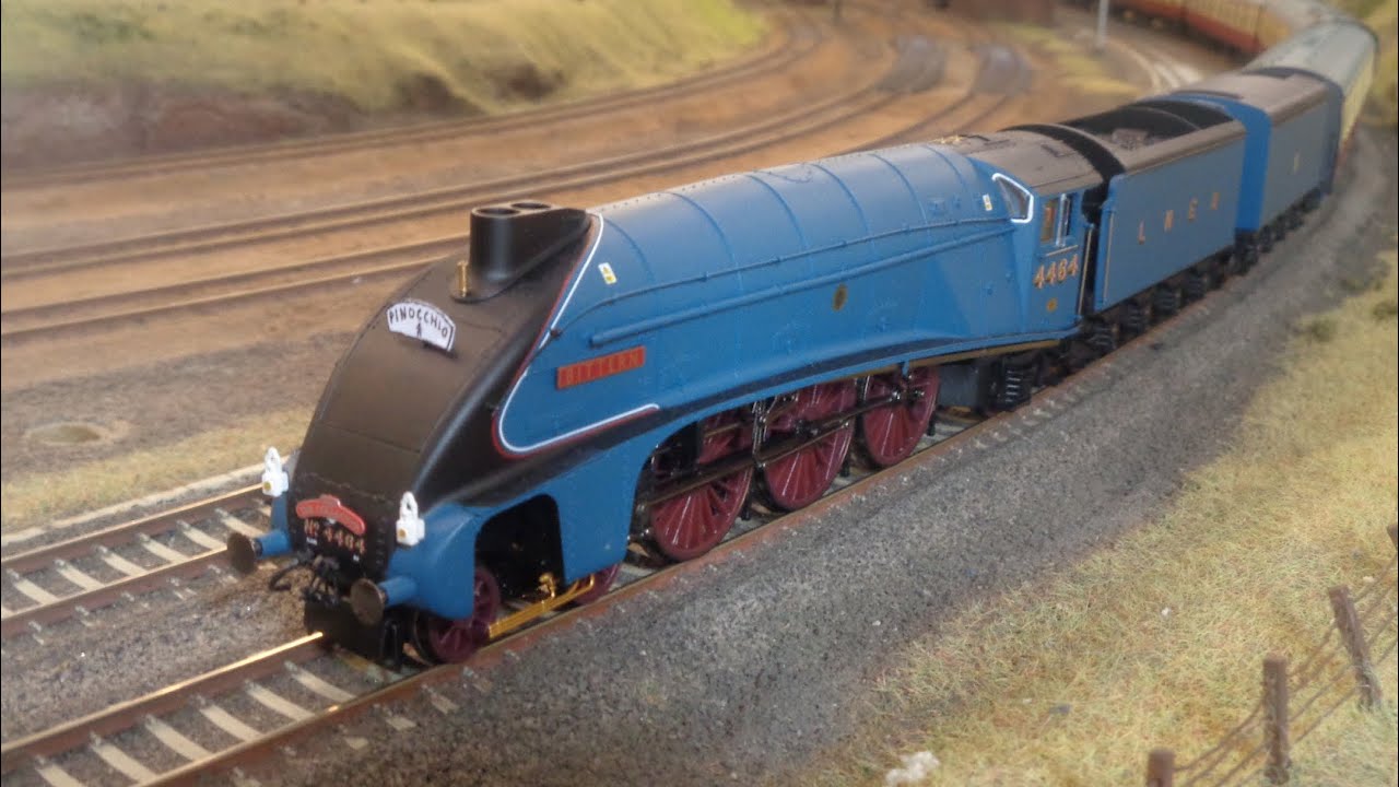 The HORNBY (1:1 Collection) is, LNER Class A4 No.4464 'Bittern' was ...