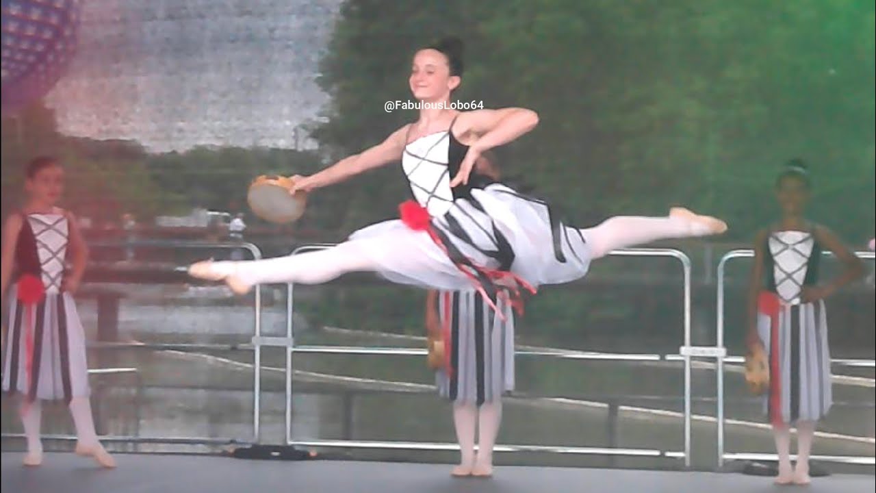 Dance Folk Song - YouTube