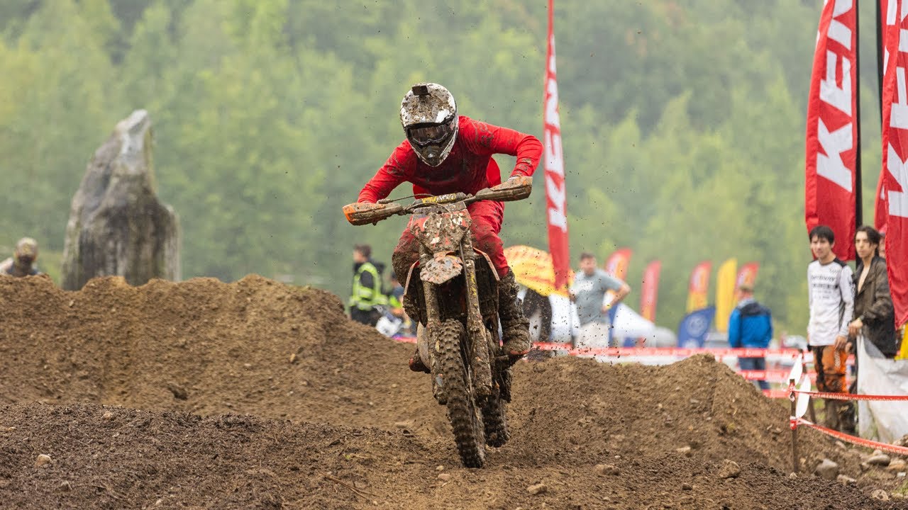 Racing Dirt Bikes in the Mud - Pro 125 Moto 2 @JDayOffroadRacing ...