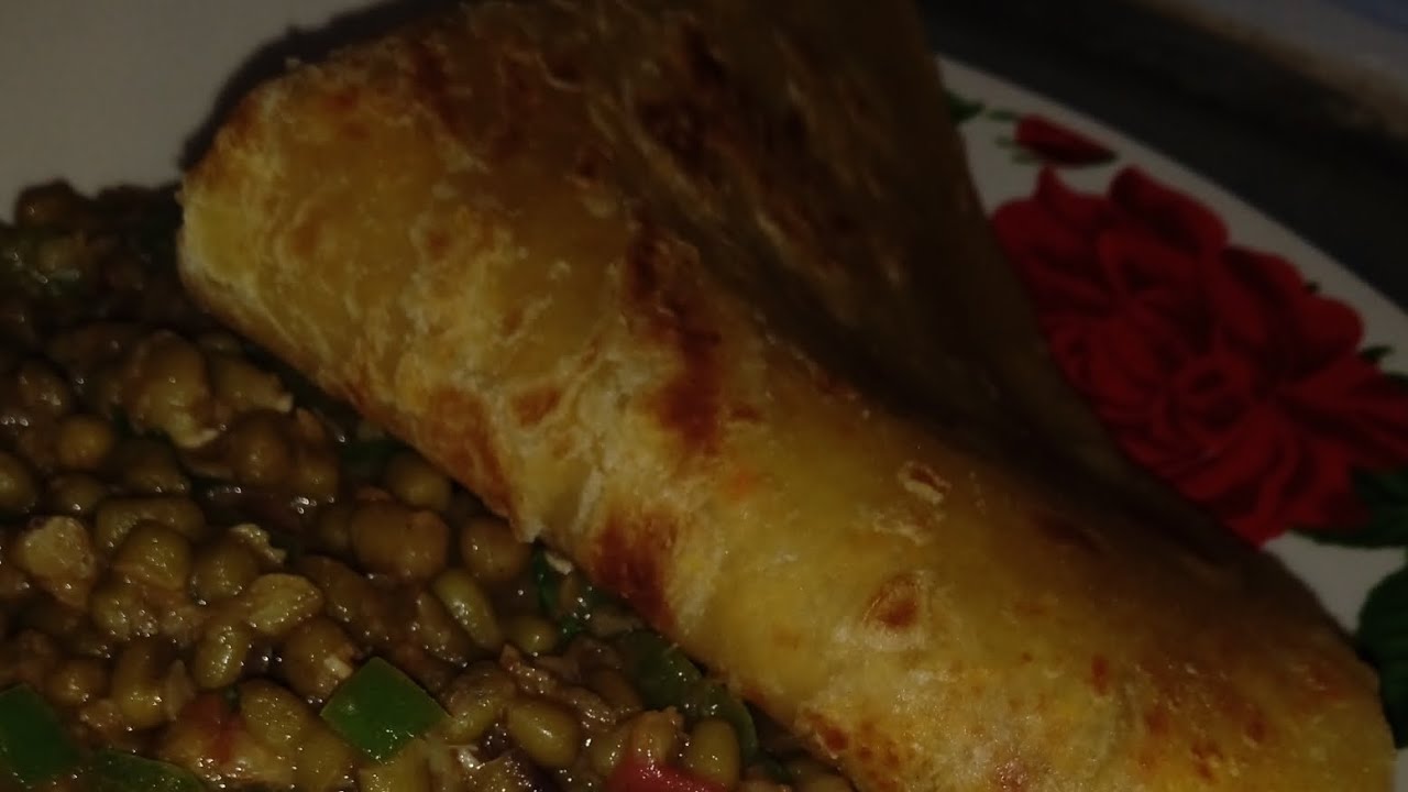 Chapati and Ndengu Stew Fusion||Unique Flavors on a Plate😌 - YouTube