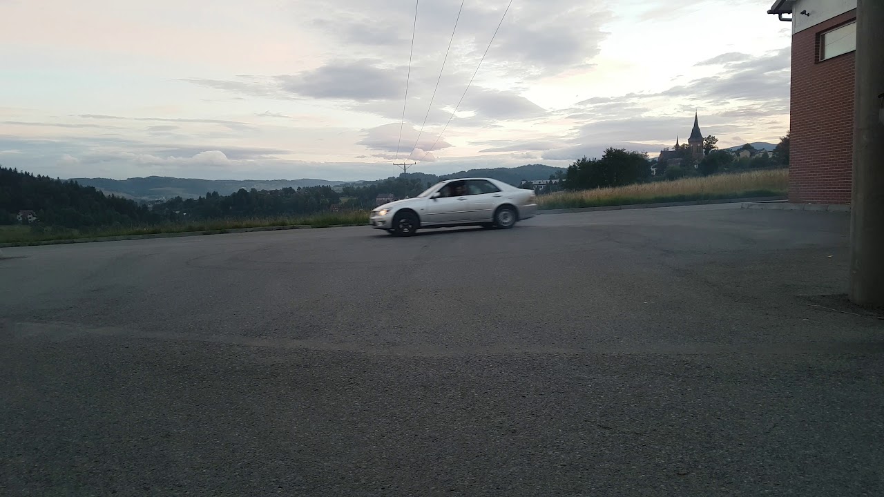 Lexus IS 200 Compressor - YouTube