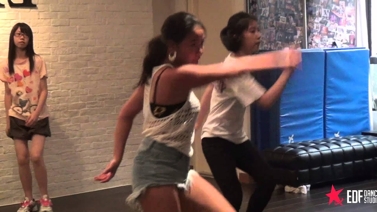 EDF Dance Studio - Waacking - Panda - YouTube