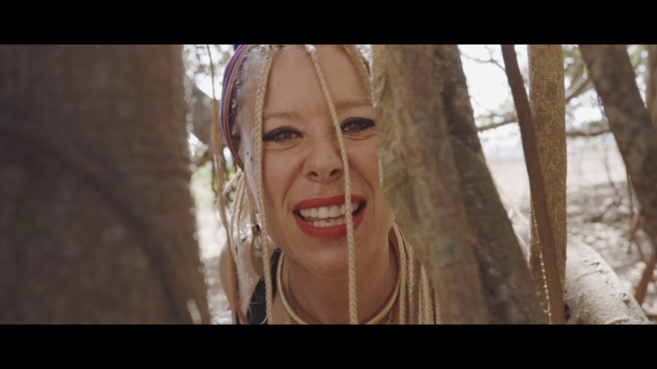 BIANCA CIOCCA feat La Inedita | QUIERO SENTIR | ( Official Video ...