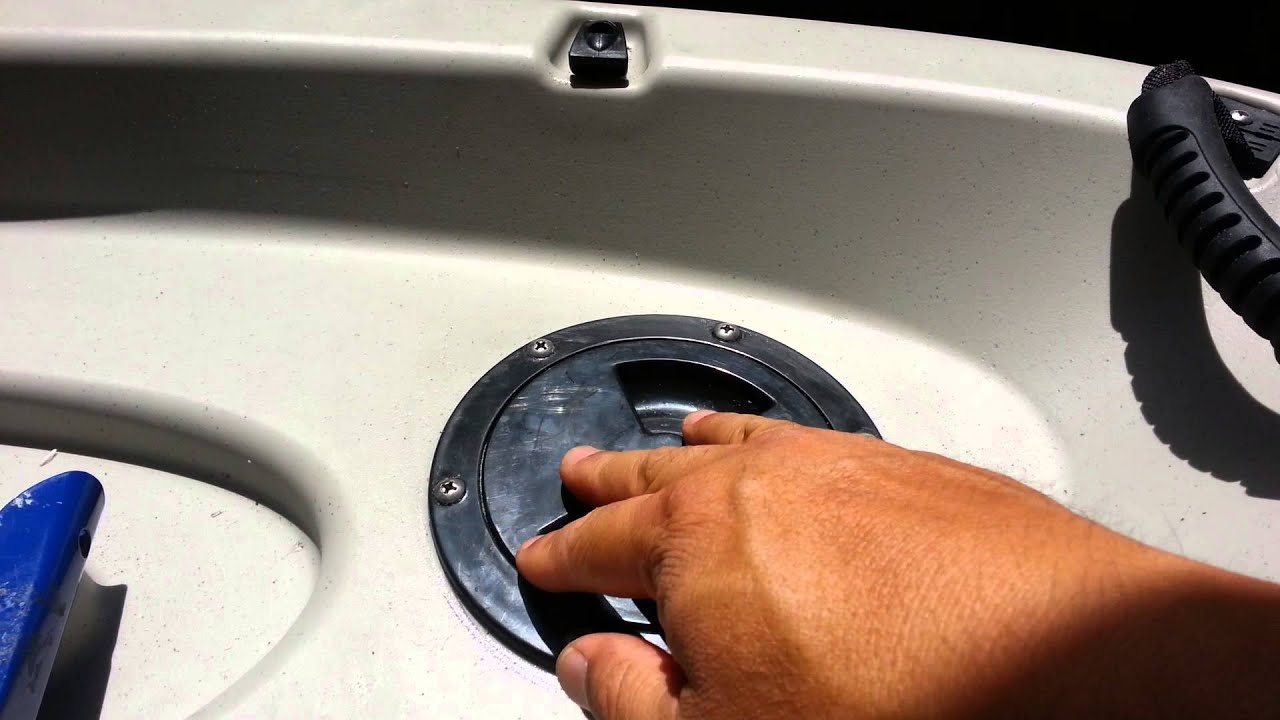 Emotion stealth 11 kayak - YouTube